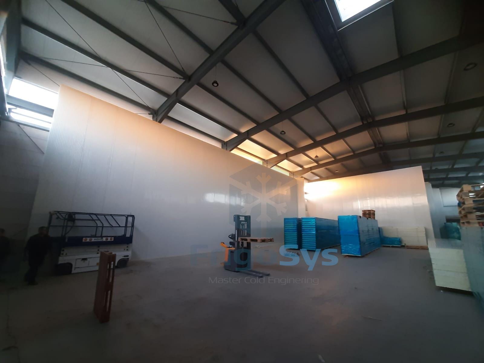Frozen Storage Plant - Industrial Cold Room & Equipments - Frigo System